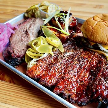 MOO’S CRAFT BARBECUE - Updated June 2025 - 1425 Photos & 819 Reviews ...