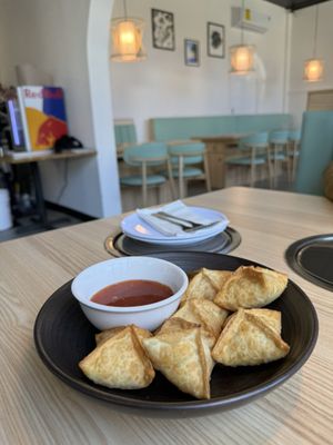 HULA POT - Updated March 2025 - 70 Photos & 82 Reviews - 113 N 4th St ...