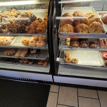 MONTEREY DONUTS - 168 Photos & 194 Reviews - 2440 N Fremont St ...