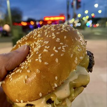 MAIN BURGER - Updated March 2025 - 83 Photos & 51 Reviews - 161 W Main ...