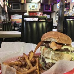 COLLINS TAVERN - Updated January 2026 - 44 Photos & 47 Reviews - 997 ...