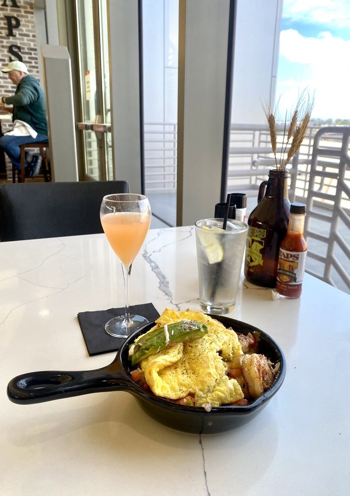 TAPS FISH HOUSE & BREWERY - Updated November 2024 - 53 Photos & 38 ...