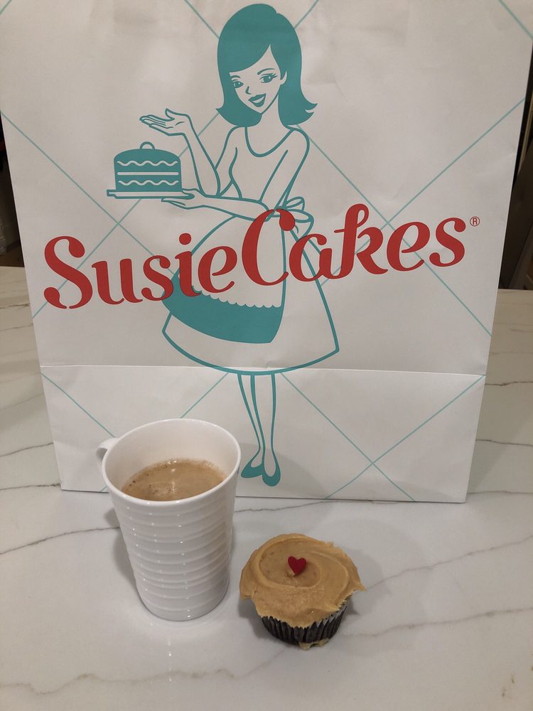 SusieCakes - Temp. CLOSED - 161 Photos & 241 Reviews - Bakeries - 310 ...