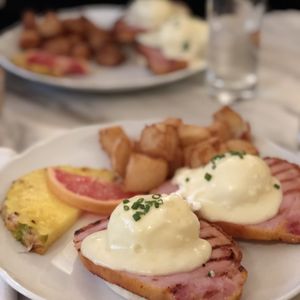 THE DRAKE UNDERGROUND - 16 Photos & 31 Reviews - Lounges - 1150 Queen ...