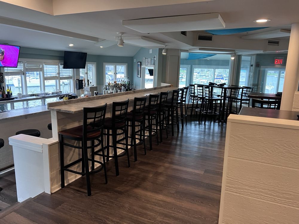 BEACON WATERFRONT GALLEY AND BAR - Updated September 2025 - 35 Photos ...