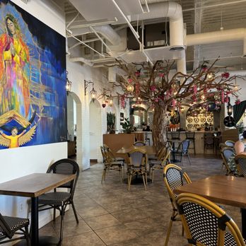 LANDEROS MEXICAN GRILL + CANTINA - Updated August 2024 - 357 Photos ...