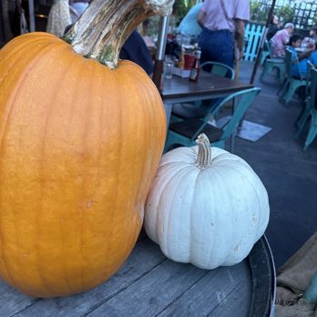 BUCK’S - 704 Photos & 840 Reviews - 3062 Woodside Rd, Woodside ...