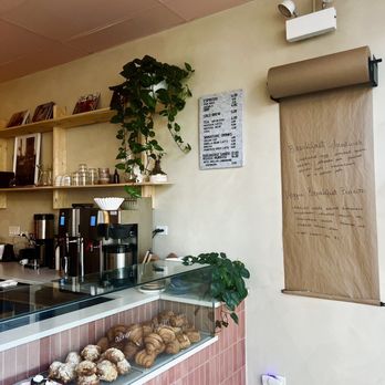 ALLEZ CAFE - Updated June 2024 - 138 Photos & 70 Reviews - 2239 N ...