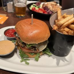 STOUT NYC - Updated April 2026 - 540 Photos & 1114 Reviews - 215 West ...