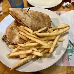 MANGIA TRATTORIA PIZZERIA - Updated July 2024 - 62 Photos - 1361 ...