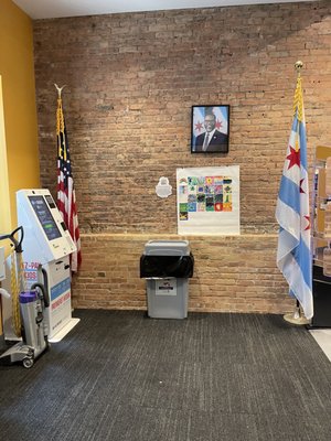 CHICAGO PUBLIC LIBRARY - WEST LOOP - Updated December 2025 - 28 Photos ...