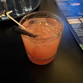 ISLAND MIX RESTAURANT & LOUNGE - Updated December 2025 - 43 Photos & 56 ...