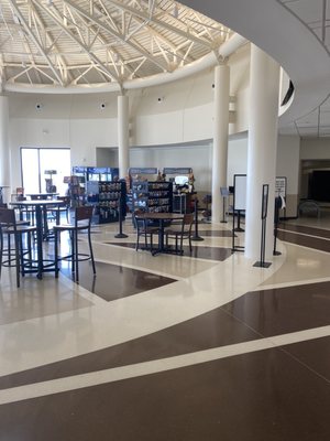 FAYETTEVILLE REGIONAL AIRPORT - Updated December 2024 - 68 Photos & 113 ...