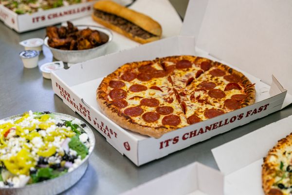 CHANELLO’S PIZZA - 49 Photos & 96 Reviews - 2803 W Broad St, Richmond ...