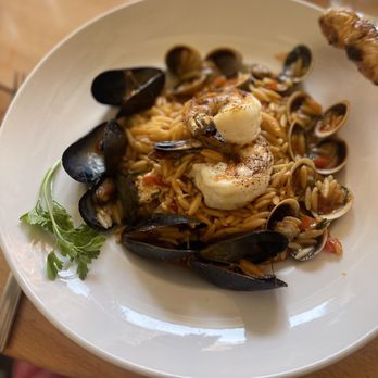 PAROS - Updated June 2025 - 85 Photos & 47 Reviews - 211 W Broadway ...