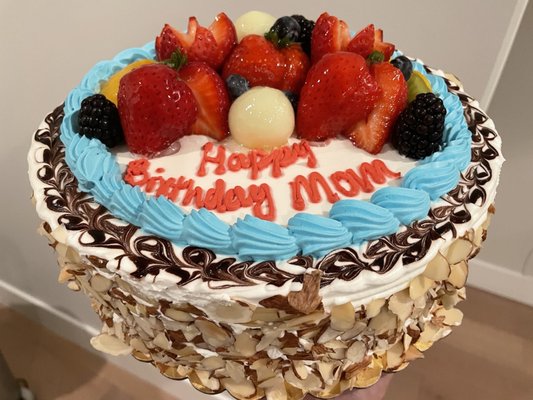 QUEEN’S BAKERY - Updated August 2025 - 437 Photos & 376 Reviews - 809 N Broadway, Los Angeles ...