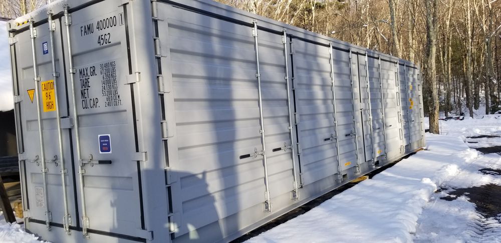 GIANT LOCK BOX - Updated April 2025 - 19 Photos - 71 Dolson Ave ...