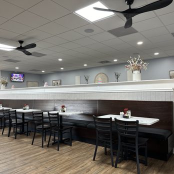 GUS FAMILY RESTAURANT - Updated October 2025 - 43 Photos & 32 Reviews ...