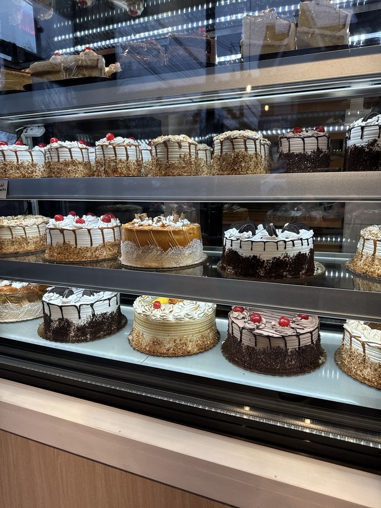 EL FENIX BAKERY - Updated August 2025 - 8201 Bergenline Ave, North Bergen, New Jersey - Bakeries ...