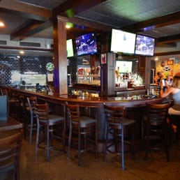 WARREN’S ALE HOUSE - Updated December 2025 - 289 Photos & 444 Reviews ...