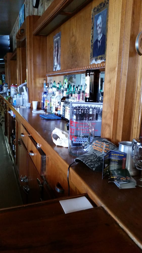 PARNELL TAVERN - Updated July 2024 - N3498 W County Road A, Cascade ...