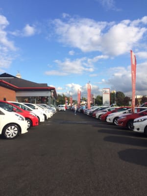 RRG TOYOTA ROCHDALE - Updated October 2025 - 17 Photos - Edinburgh Way ...