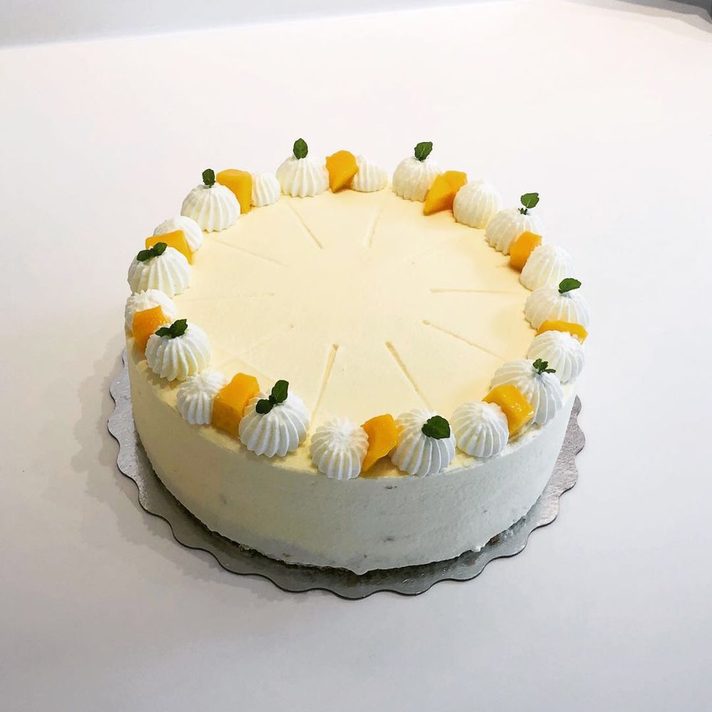 CREAMY RAINBOW BAKERY AND CAFE - 113 Photos & 11 Reviews - 1526 Dresden ...