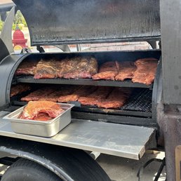 FIREHOUSE QUE & BREW - Updated October 2025 - 368 Photos & 605 Reviews ...