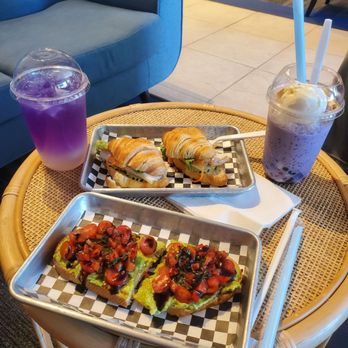 ONE FINE DAY - Updated August 2024 - 120 Photos & 55 Reviews - 117 E F ...