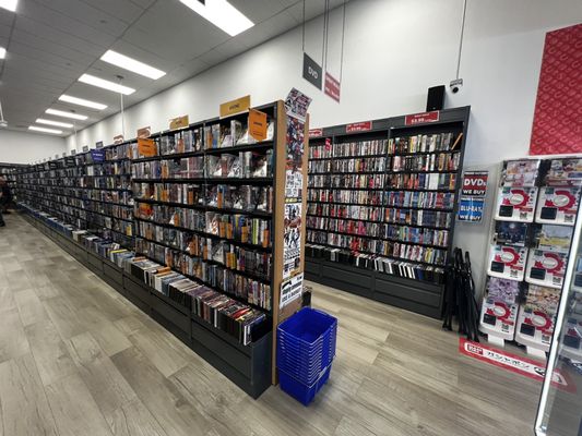 BOOK OFF - MASSAPEQUA - Updated April 2025 - 10 Photos - 5500B Sunrise ...