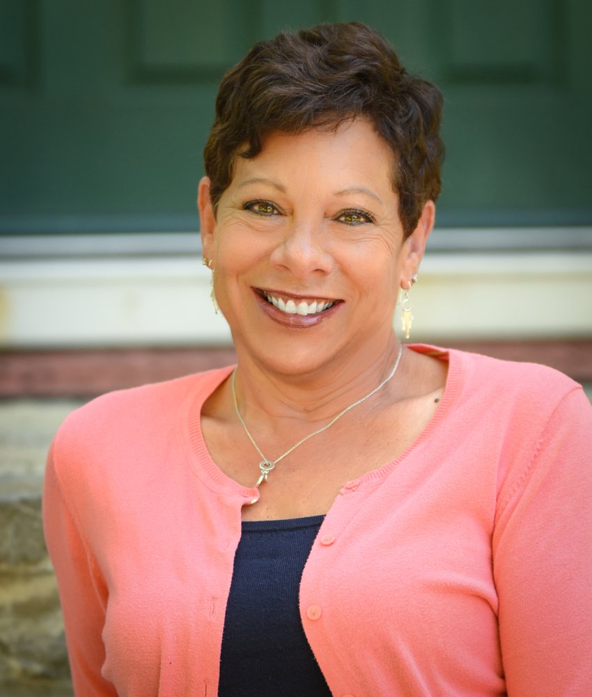 JULIE SCHAEFER - HUFF REALTY - 12 Photos - 60 Cavalier Blvd, Florence ...