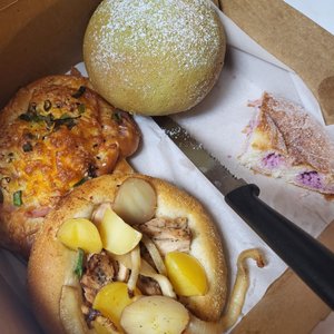 BEYOND PASTRY STUDIO - 226 Photos & 43 Reviews - 1067 Alakea St ...