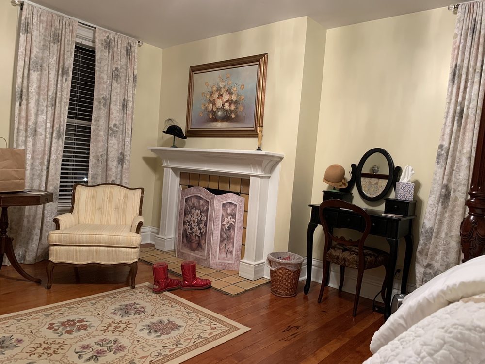 THE PARSONAGE INN - Updated October 2025 - 21 Photos - 423 Madison Ave ...