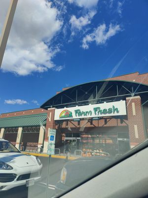 FARM FRESH - Updated July 2025 - 22 Photos & 91 Reviews - 2320 E Main ...