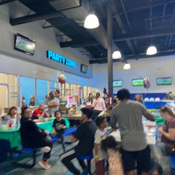 AIRTOPIA ADVENTURE PARK - Updated October 2024 - 161 Photos & 81 ...