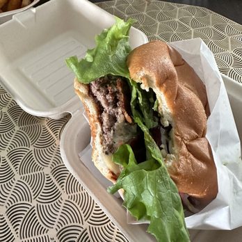 LOUD BURGER - Updated May 2024 - 152 Photos & 204 Reviews - 22497 ...