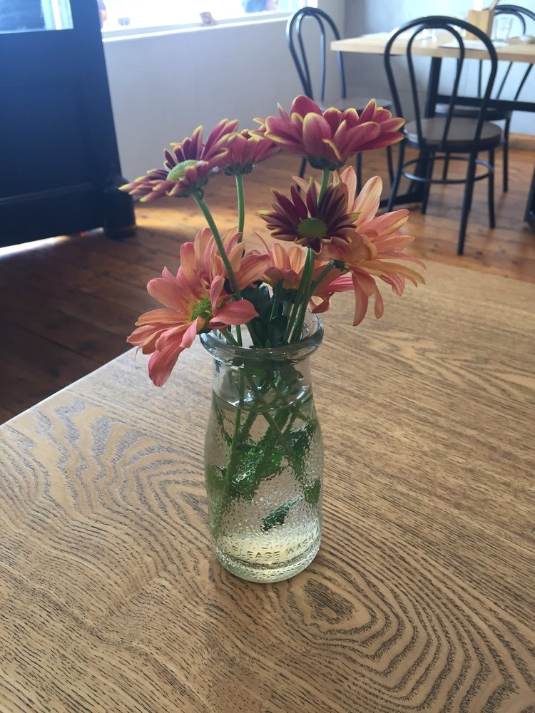 THE MIDDLE STORE - Updated September 2024 - 12 Photos & 11 Reviews ...