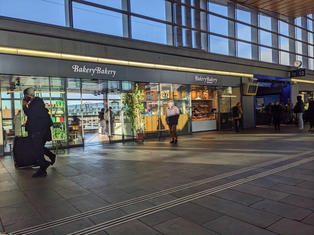 BAKERY BAKERY BASEL SBB - Updated January 2025 - Güterstrasse 115, Basel, Switzerland - Bakeries ...