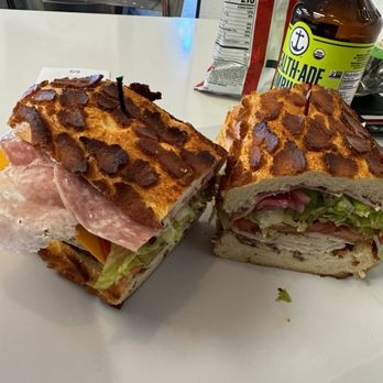 PEPPER FARM DELI - Updated November 2024 - 885 Photos & 581 Reviews ...