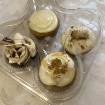 SCRATCH MY BATCH CUPCAKERY & BAKE SHOP - Updated May 2025 - 68 Photos ...