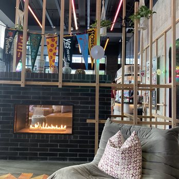 MOXY PORTLAND DOWNTOWN - 251 Photos & 95 Reviews - 585 SW 10th Ave ...