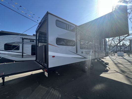 MIKE THOMPSON’S RV - Updated October 2025 - 25 Photos & 76 Reviews ...