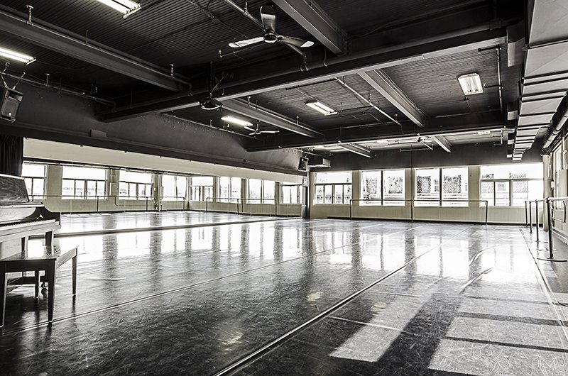 STUDIO BIZZ MONT-ROYAL - Updated January 2026 - 551 Avenue du Mont ...