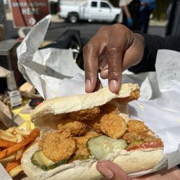 PARKWAY BAKERY & TAVERN - Updated July 2024 - 3375 Photos & 2579 ...