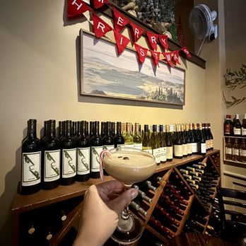 NAPOLIS ITALIAN KITCHEN & MARKET - Updated September 2025 - 372 Photos ...