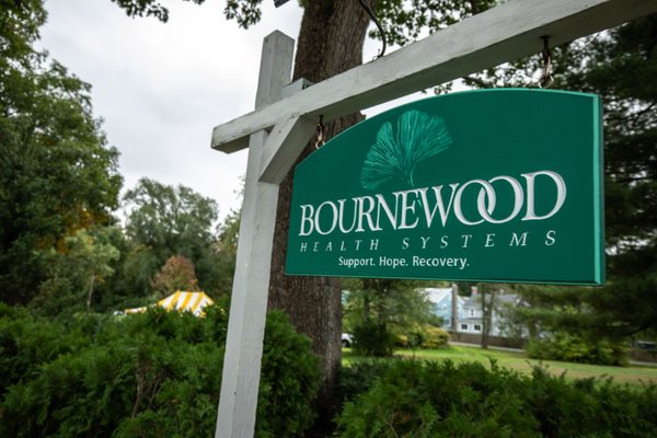 BOURNEWOOD HOSPITAL - Updated January 2026 - 13 Photos & 39 Reviews ...