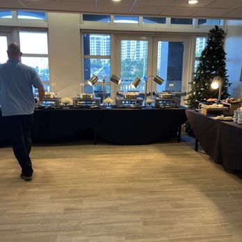 MARKER 92 WATERFRONT BAR & BISTRO - Updated December 2025 - 124 Photos ...