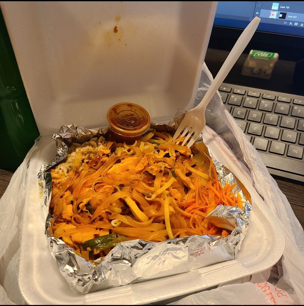 SWEETY HUT THAI RESTAURANT - 352 Photos & 391 Reviews - 1215 S Glendora ...