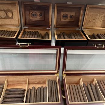 MR. CIGARS - Updated December 2025 - 39 Photos & 19 Reviews - 742 SW ...