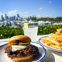 GRAMPS GETAWAY - Updated July 2025 - 331 Photos & 113 Reviews - 3301 ...